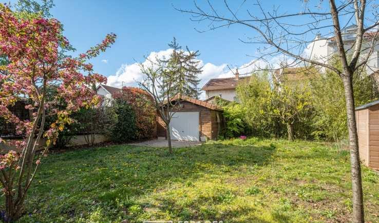 Real Estate and Houses for sale in Lyon | Page 1