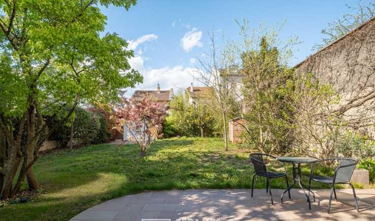 Real Estate and Houses for sale in Lyon | Page 1