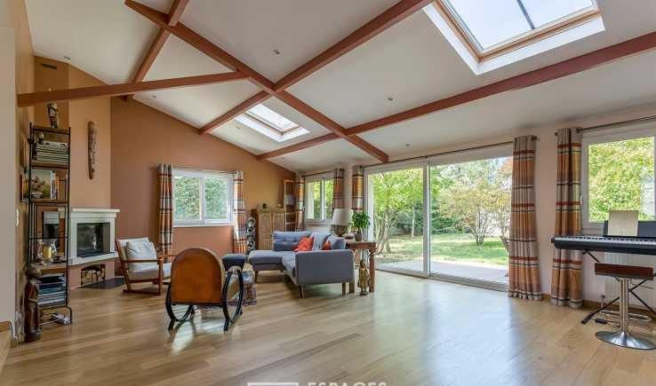 Real Estate and Houses for sale in Lyon | Page 1