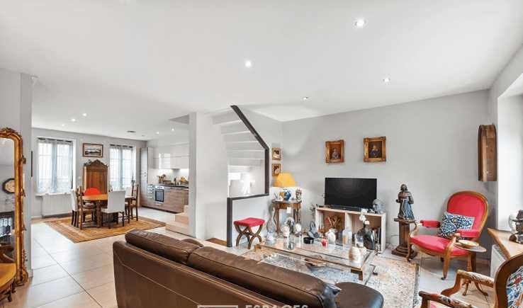 Real Estate and Houses for sale in Lyon | Page 1