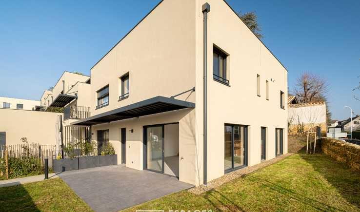 Real Estate and Houses for sale in Lyon | Page 1