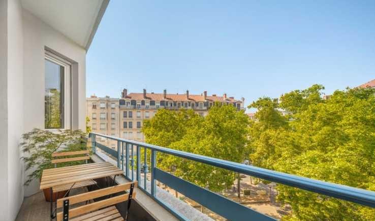 Real Estate, Apartments & Properties for sale in and near to Lyon