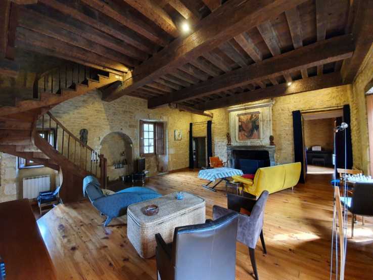 Castles, Chateaux & Estates for Sale in France | My-French-House.com
