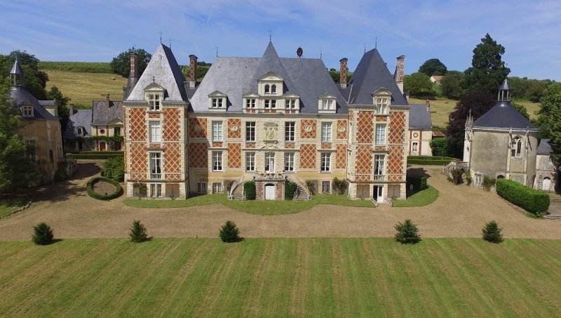 Castles, Chateaux & Estates for Sale in France | My-French-House.com