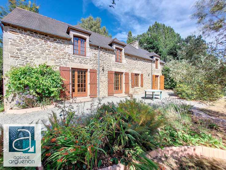 Properties and Country Houses for sale in Brittany