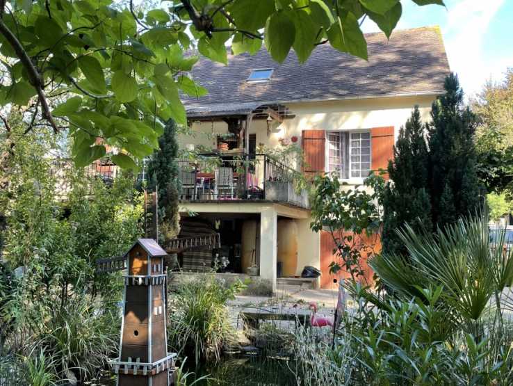 Properties, Character Houses & Real Estate for Sale in France